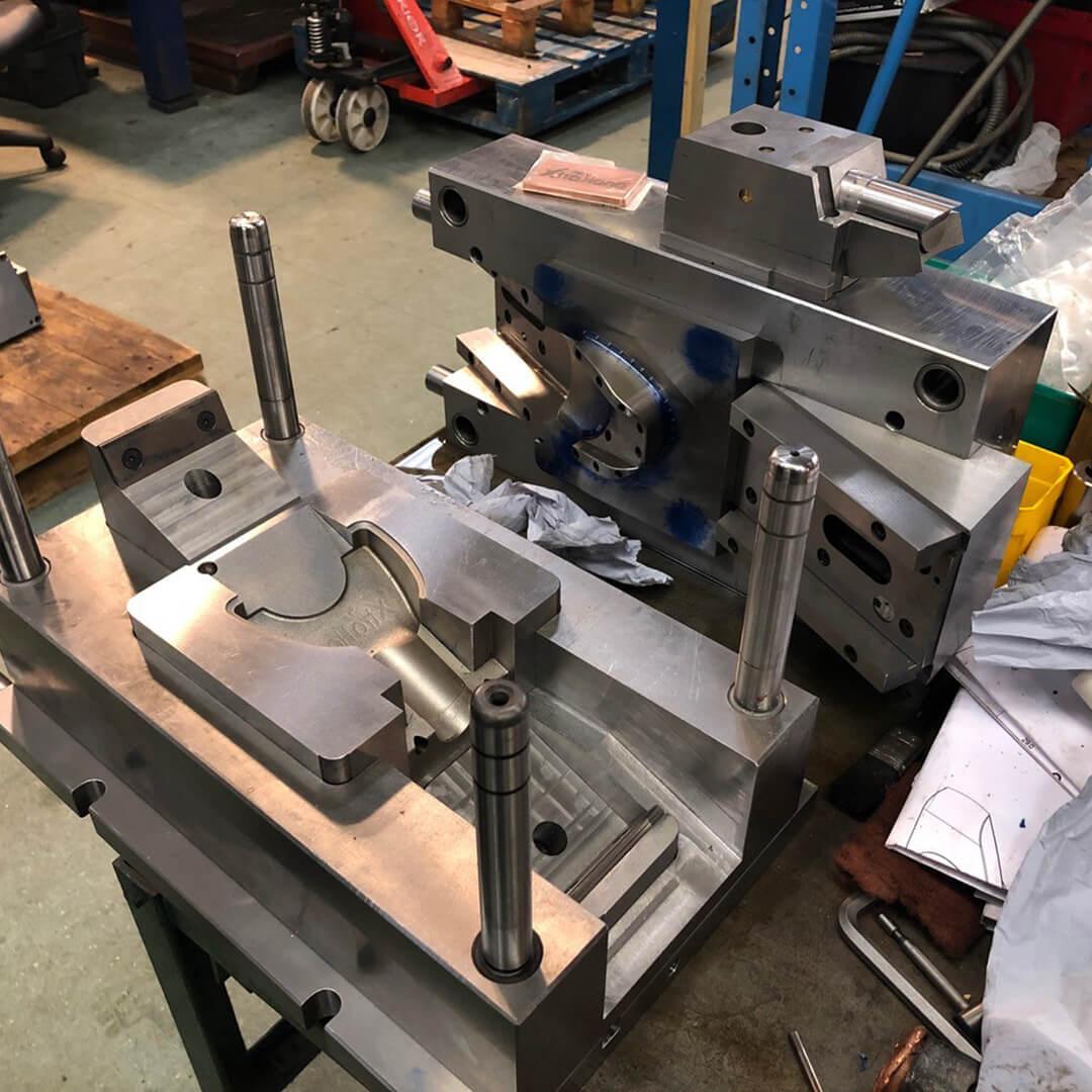 About Us - How the Genuine XtraHand was brought to market